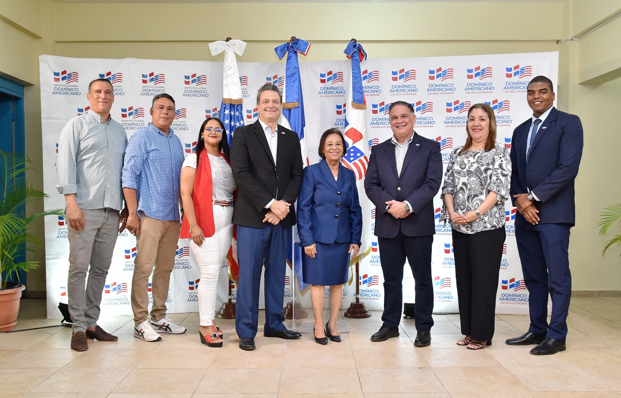 El Instituto Cultural Domínico Americano celebra su XX aniversario en ...
