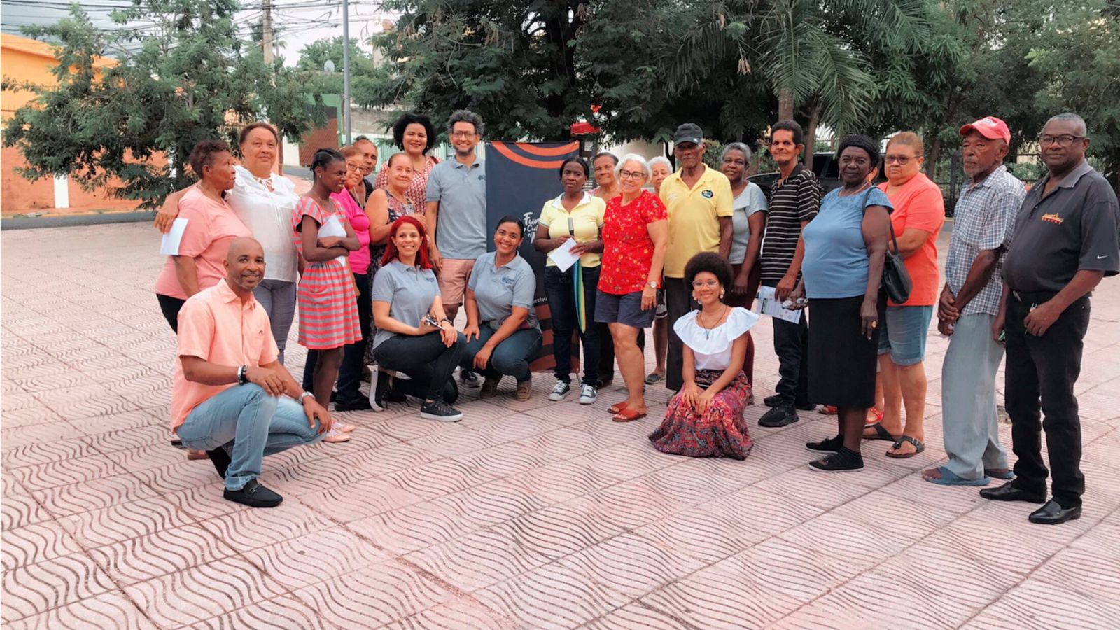 La Fundación Cultural “El Maniel”, te invita a disfrutar de un brindis ...